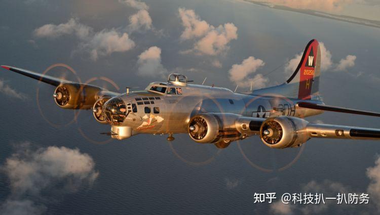 波音B-17轰炸机，以299型为基础而打造，被誉为“飞行堡垒”！ - 知乎