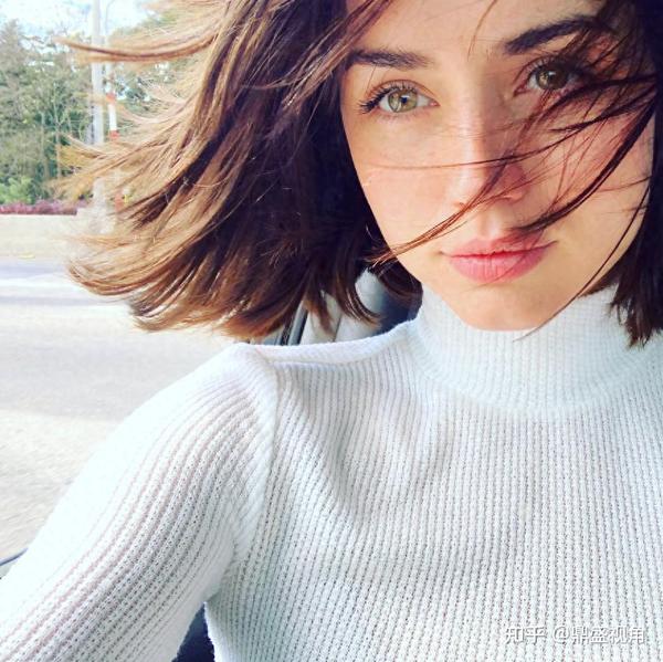 安娜·德·阿玛斯(Ana De Armas)来自古巴裔的西班牙完美容颜 - 知乎