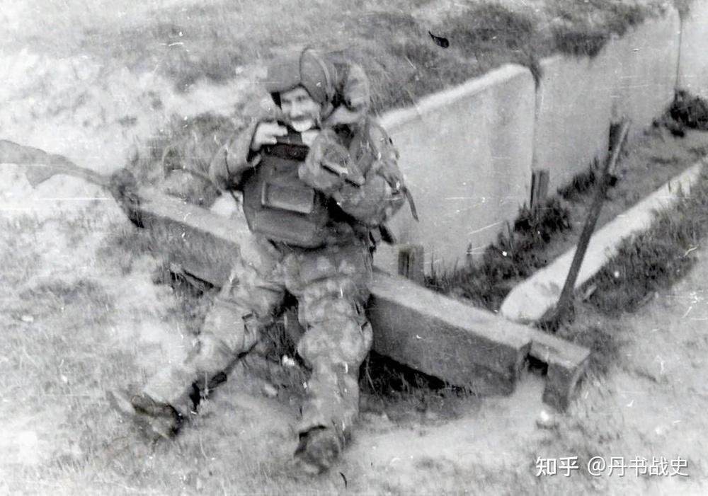 苏联秘密的重装步兵战斗服——VOIN-1突击装甲套装 - 知乎