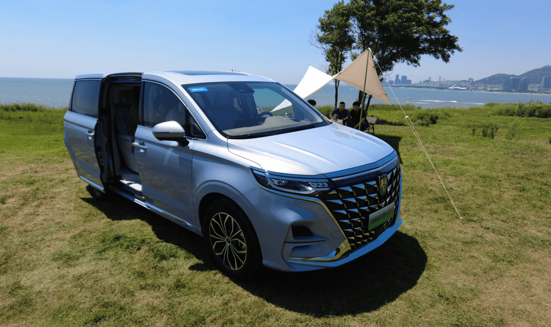 荣威iMAX8 EV实车驾乘体验 凭啥比燃油版贵10万？ - 知乎