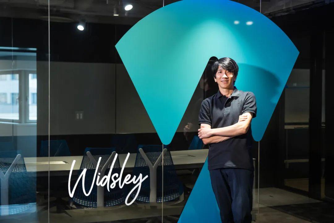 标志 | 苹果标志设计师 Rob Janoff 最近公开的两件新作品！ - 知乎