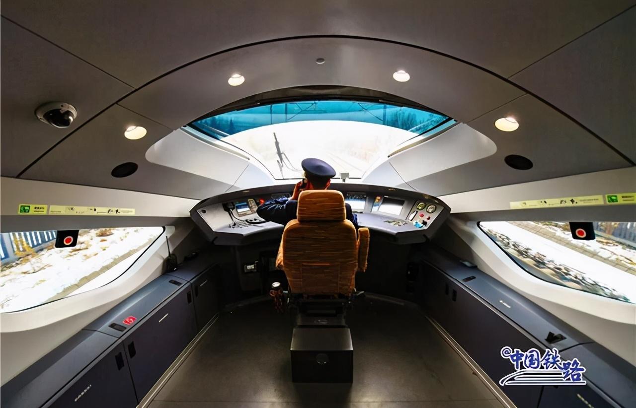 【物联网】7月1日前，京沪、京哈、京广、成渝等高铁将迎来新款复兴号-卓源股份