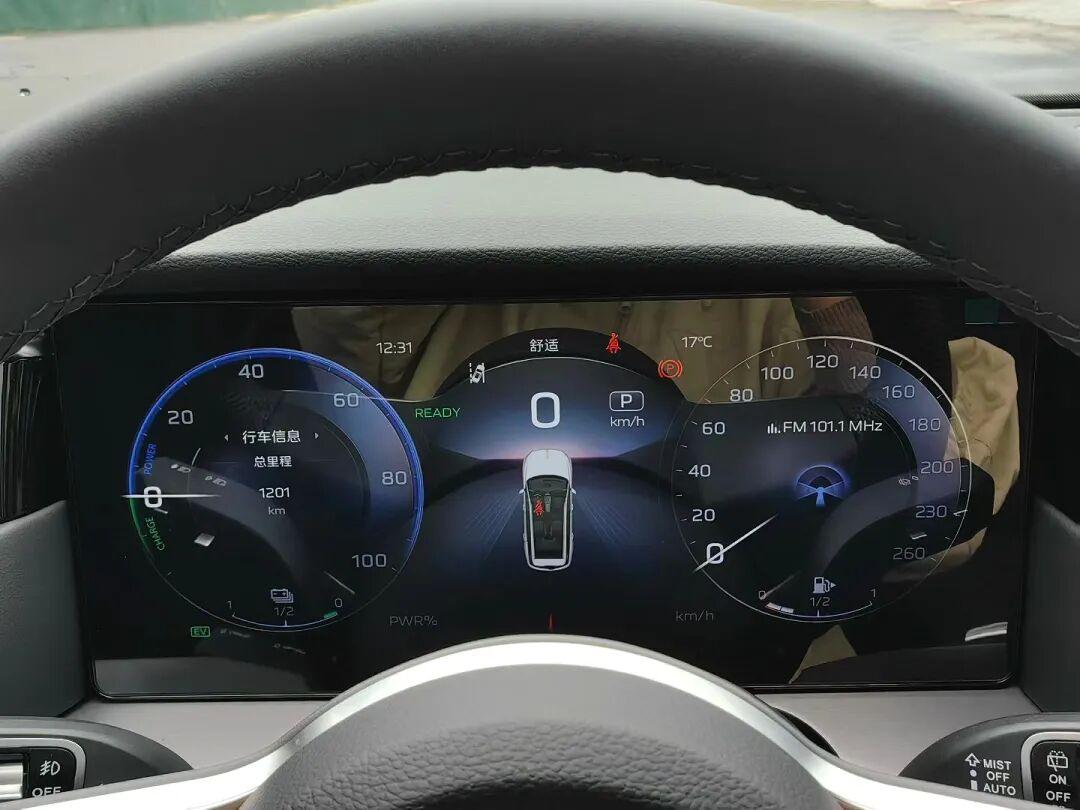 1200km准新车：红旗HS7 PHEV指导价29.08万，现在17.98万 - 知乎