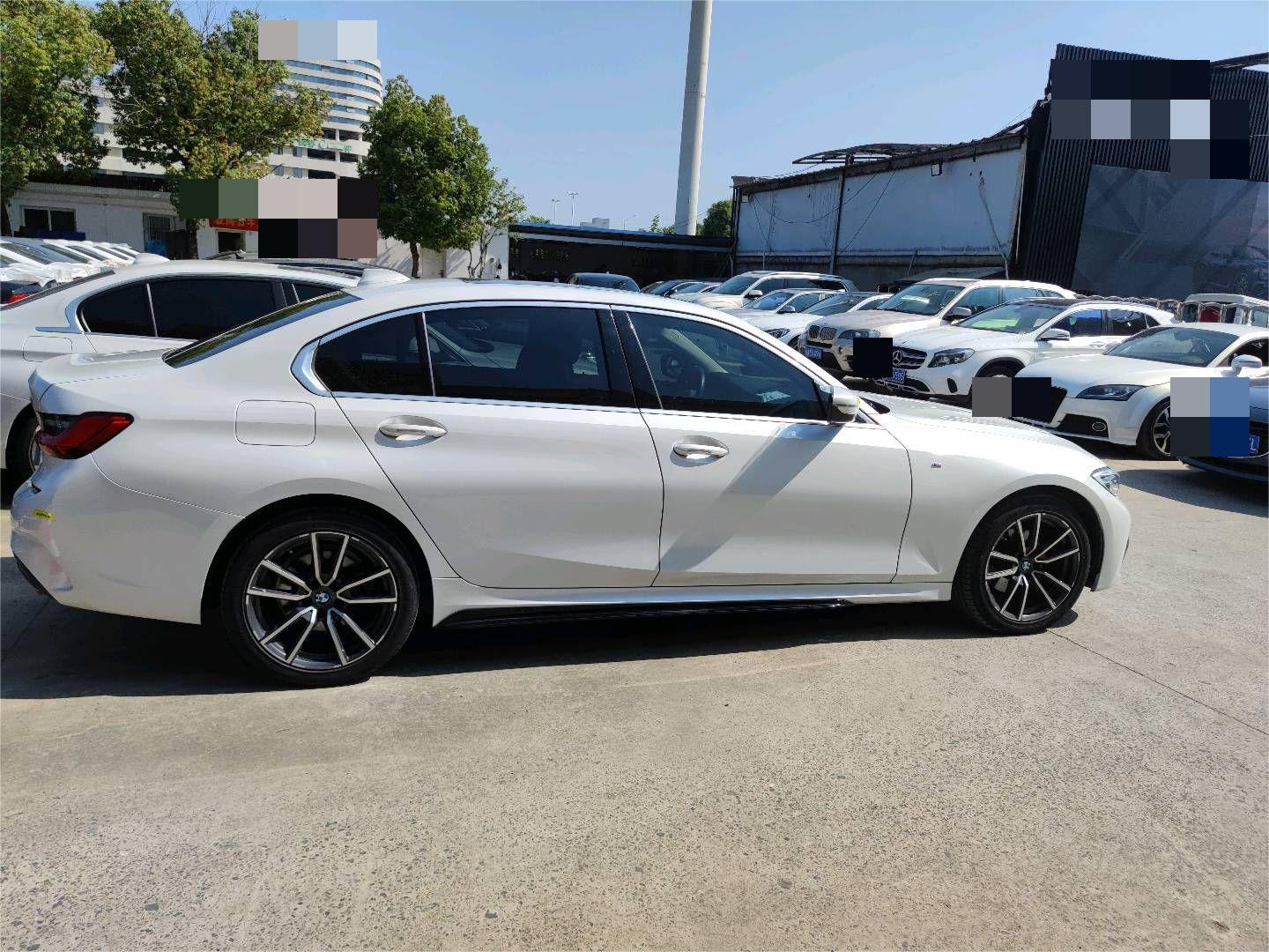 网上宝马3系新车只卖22万，大哥理性判断，花20万买三年前的320Li - 知乎