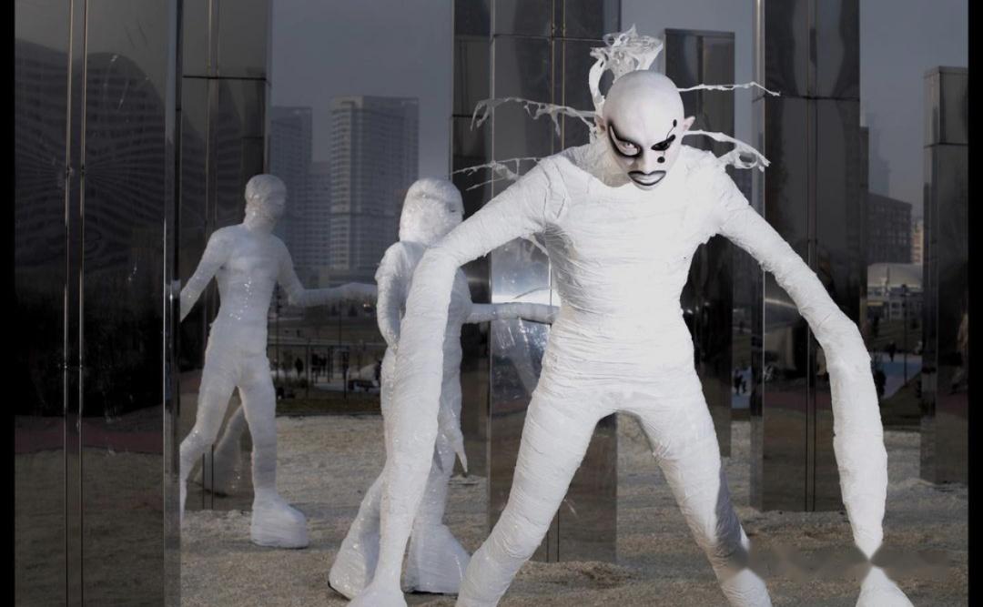 俄罗斯艺术家Gena Marvin，以伤痛创作挑衅性梦魇般的作品。 - 知乎