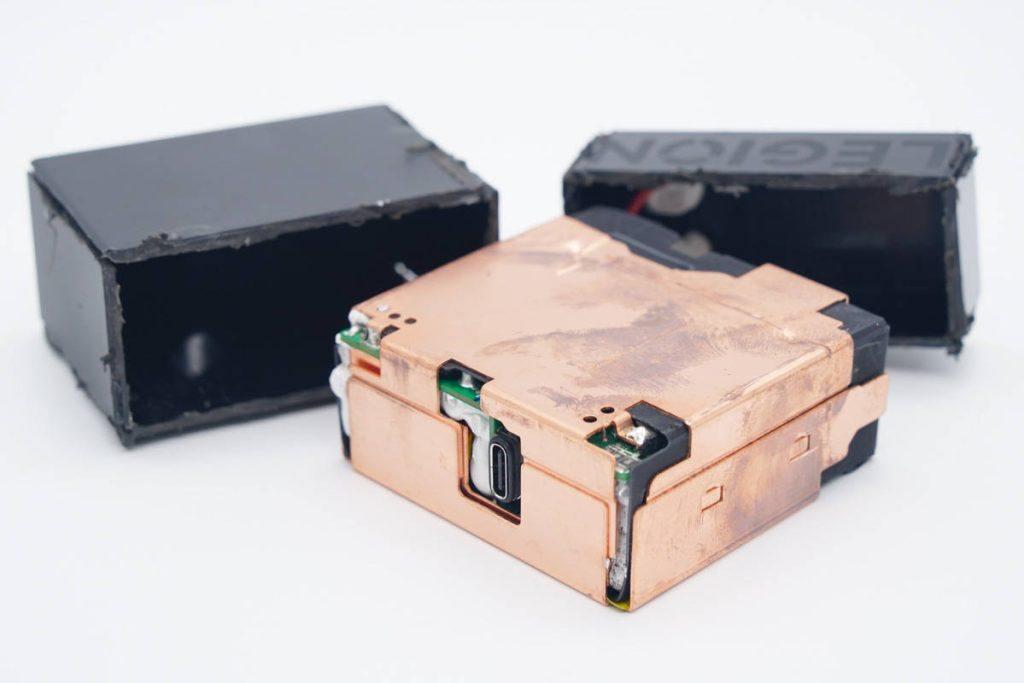 拆解报告：联想拯救者135W氮化镓快充充电器LA135 - 知乎