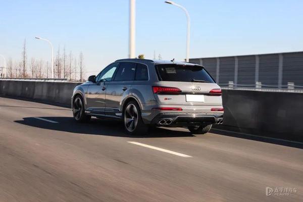 4.0T 大V8！奥迪SQ7深度试驾！4.27s破百，还搭可调空气悬架… - 知乎