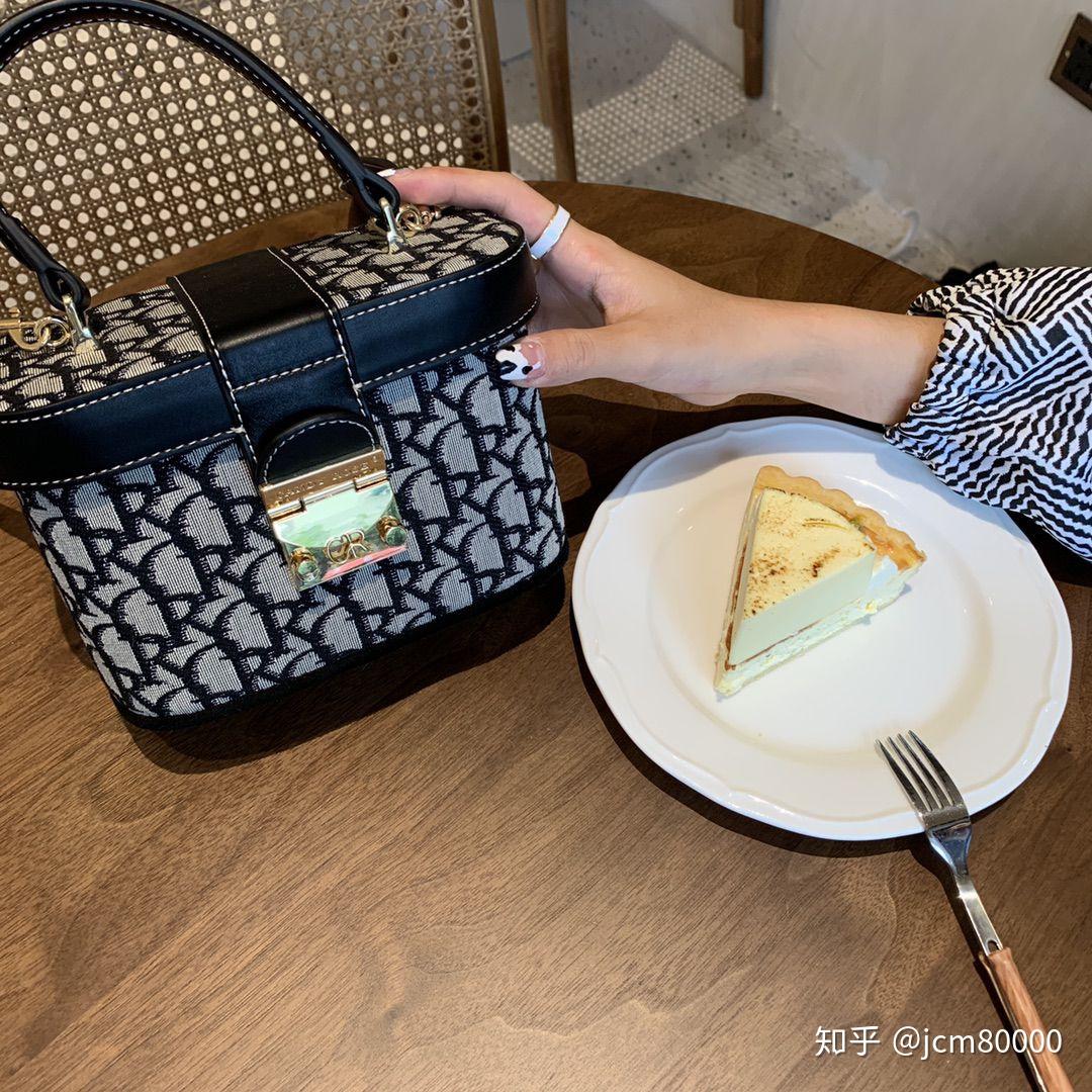 𝘾𝙖𝙣𝙙𝙮𝙍𝙤𝙨𝙚 𝘾𝙍 新款 - 知乎