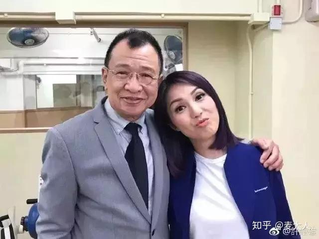 72岁许绍雄：靠欢喜哥爆红，23岁女儿十分漂亮，家世显赫令人咂舌 - 知乎