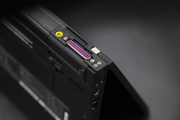 翻出来15年前的ThinkPad T42，感慨万千 - 知乎