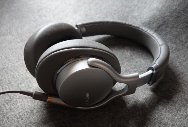 外形、音质深度对比！索尼MDR-1AM2对比MDR-1A（限量版） - 知乎