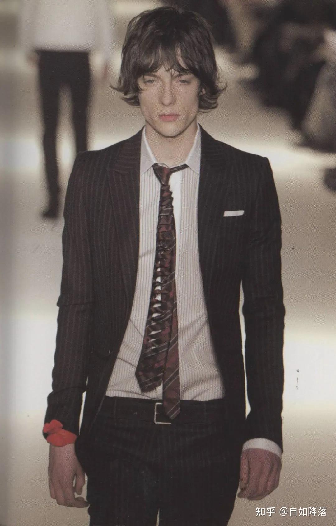 Hedi Slimane | 越骂越红？越叛逆越受宠！ - 知乎