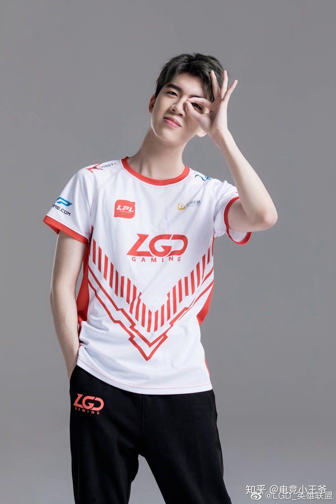 盘点lpl电竞选手中那些追星男孩（上） - 知乎