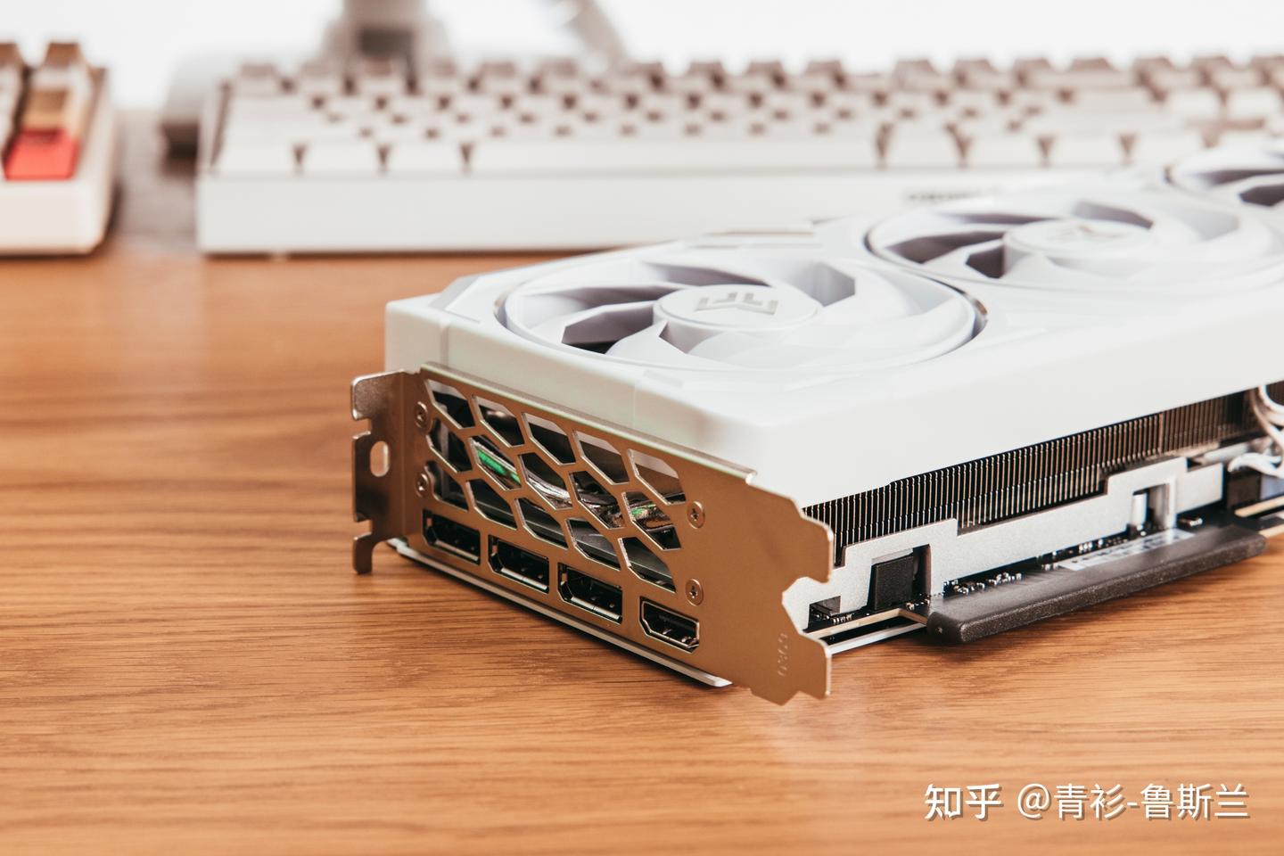 大力水手4强力加持，AI算力更高，影驰5070Ti金属大师白金OC首发 - 知乎