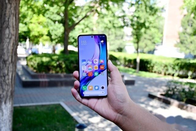 都是旗舰处理器，3000预算选iQOO Neo7还是Redmi K50 至尊版 - 知乎