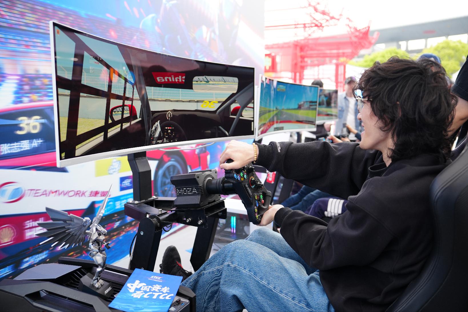 F1中国大奖赛，MOZA&CTCC梦想嘉展区成车迷打卡点！ - 知乎