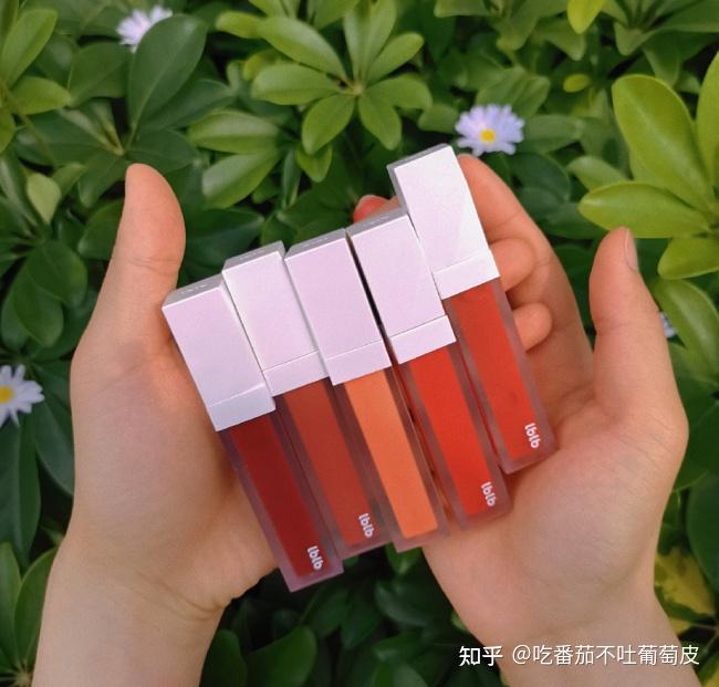 承包你的出游美貌|有了LBLB丝绒哑致唇釉才能过好春天！ - 知乎