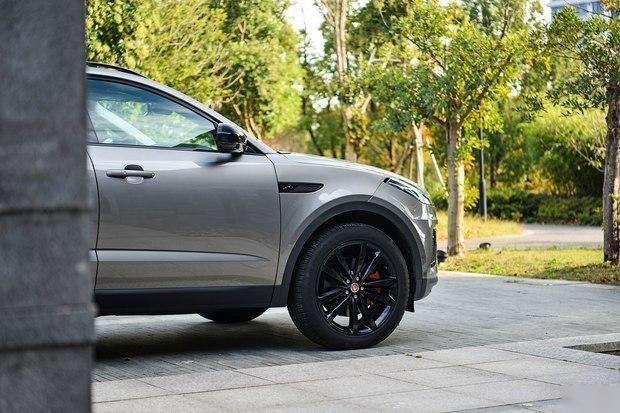 爵士家的孩子 试驾捷豹E-PACE 2.0T 9AT - 知乎