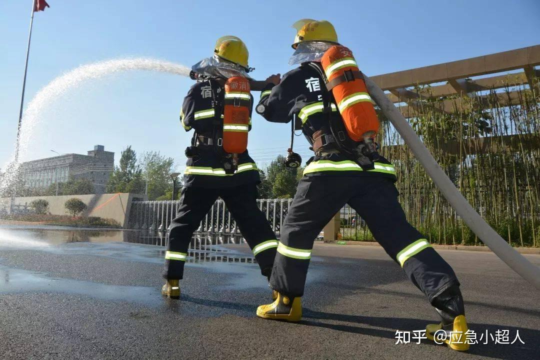 消防控制室人员应持中级消防设施操作员证 - 知乎