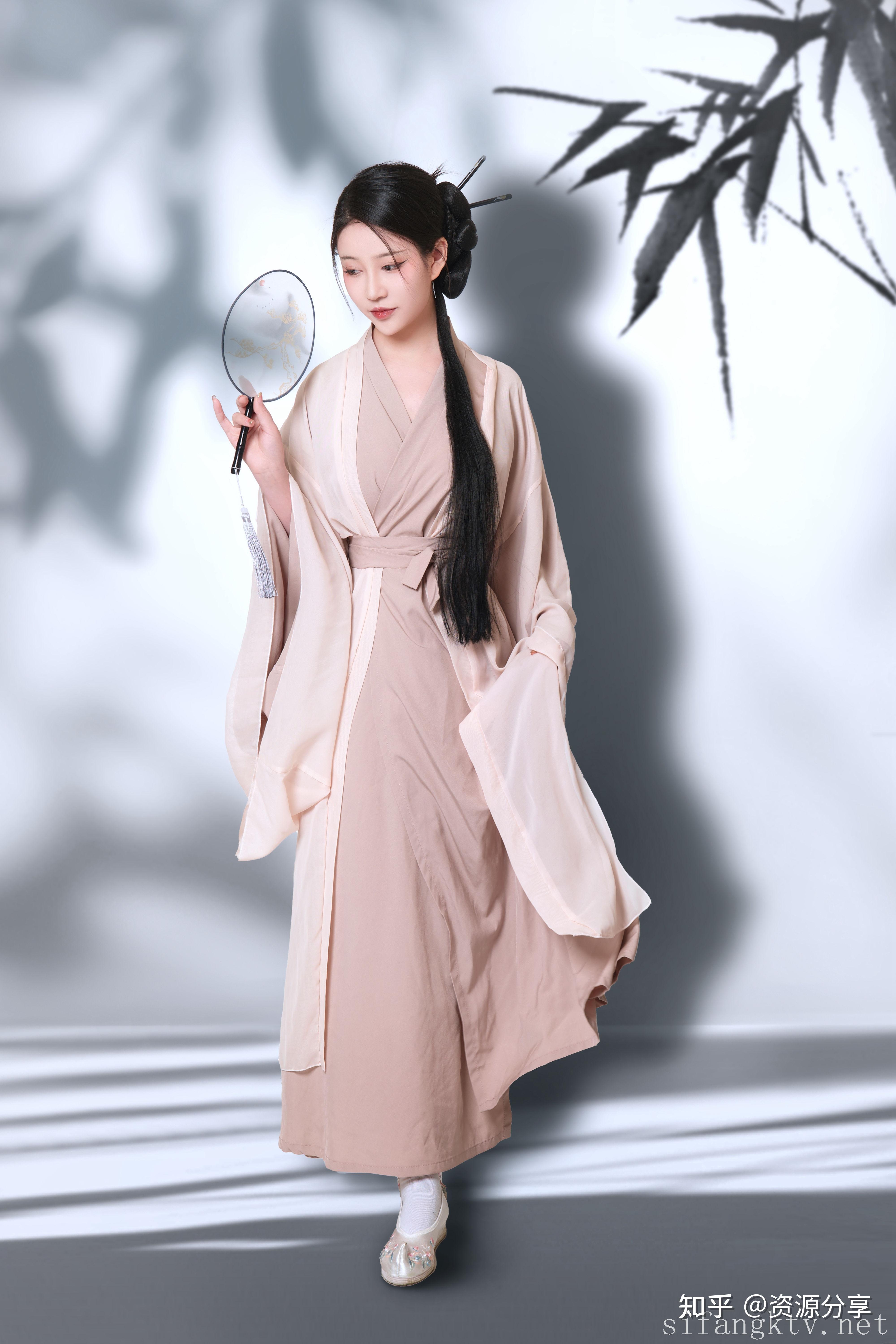 推特模特 年年Nnian 青丝写真 [20P] - 知乎