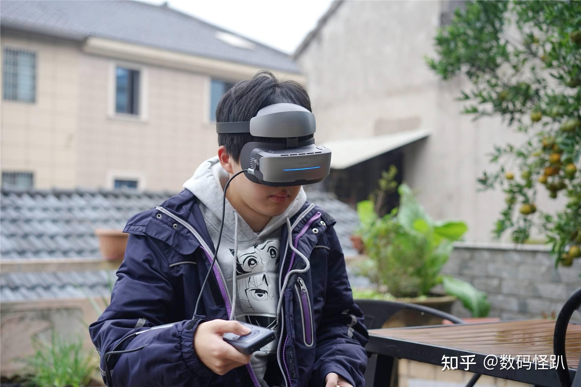 一人独享千吋巨幕：新一代旗舰全高清头显GOOVIS G3 Max体验 - 知乎