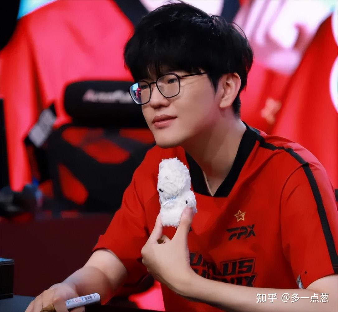 Jiejie还有救，深夜发文意难平！知情人透露：Jiejie和FPX并未签长期合同 - 知乎