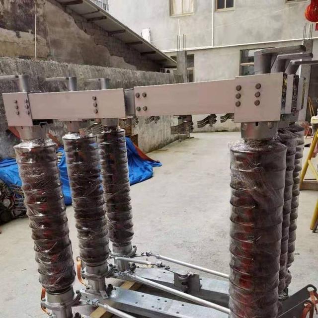 GW4-110（126）KV/630/1250A单双接地户外柱上高压隔离开关 - 知乎