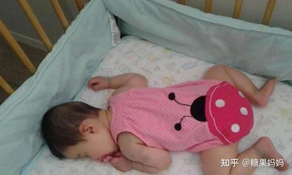 宝宝睡觉扭来扭去好似“贪吃蛇”，3个原因令娃不安，赶紧排除 知乎