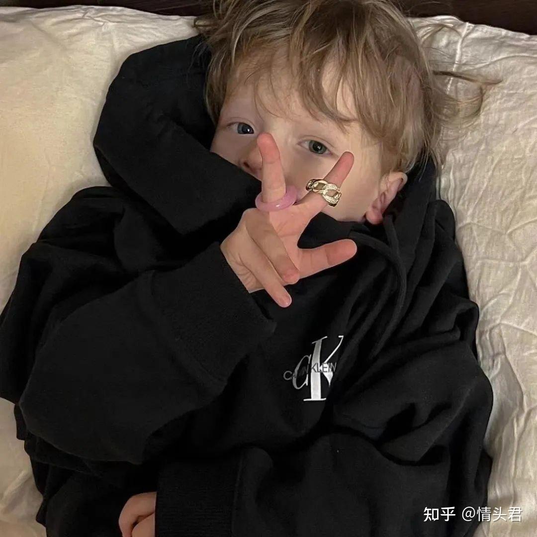 小男孩欧美头像 - 知乎