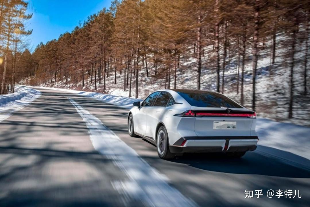 长安深蓝C673曝光，起售价或20万出头，还买啥特斯拉Model Y - 知乎