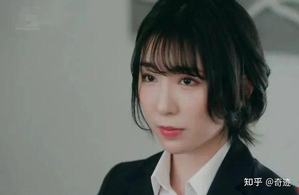 演技一流的熟女人妻：舞原圣 知乎