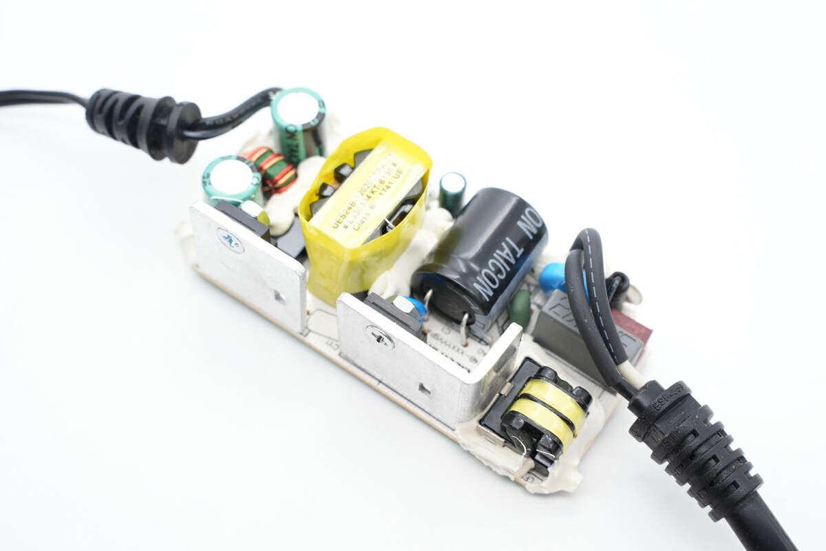 拆解报告：HUAWEI华为24W DC电源适配器HW-120200J0A - 知乎