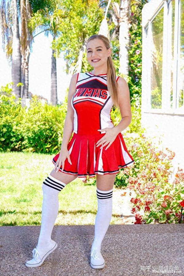 双馨女演员，布莱克·布洛瑟姆(Blake Blossom)，才华令人难以想象 - 知乎