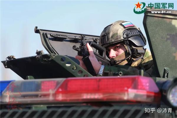 神来之笔or完全多余，谈谈国产95式步枪上最富争议的设计 - 知乎