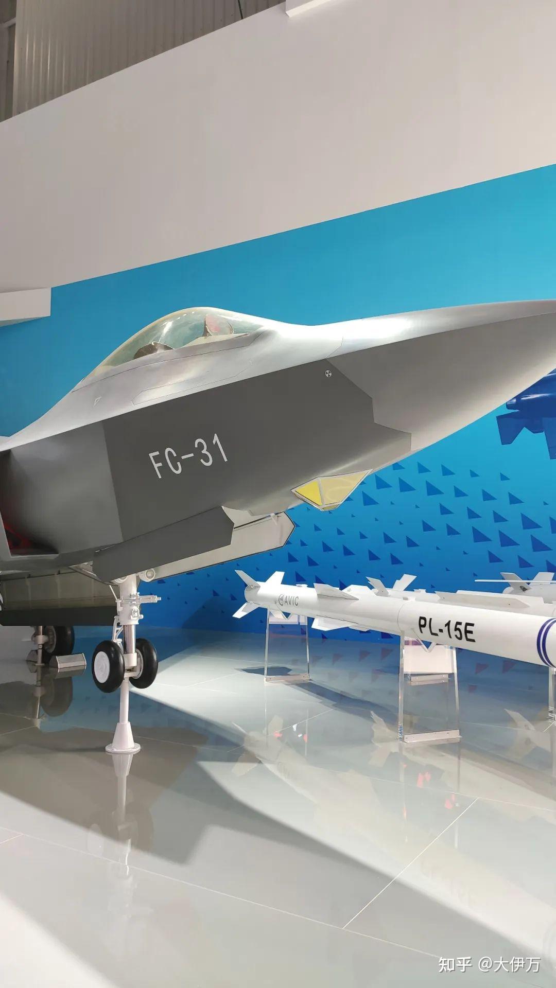 军迷有福了！珠海航展70天后开幕，FC-31、歼15、直20…哪些机型会拉出来？ - 知乎