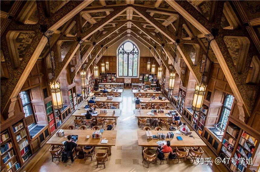 令所有学生都又爱又恨的芝加哥大学，到底喜欢什么样的学生? - 知乎