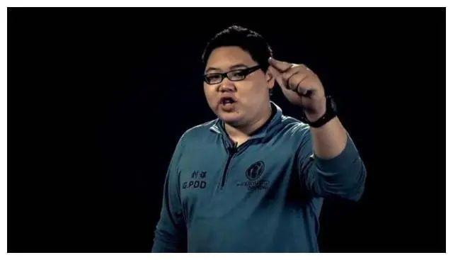 拉狗到底是谁？Maybe一个月上万分；PDD对比刀圈、撸圈水友区别 - 知乎