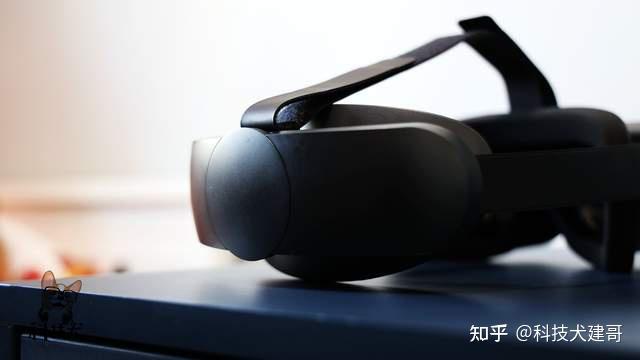 VR眼镜YVR 2体验：或许是目前功能最完善的超短焦光学VR一体机 - 知乎