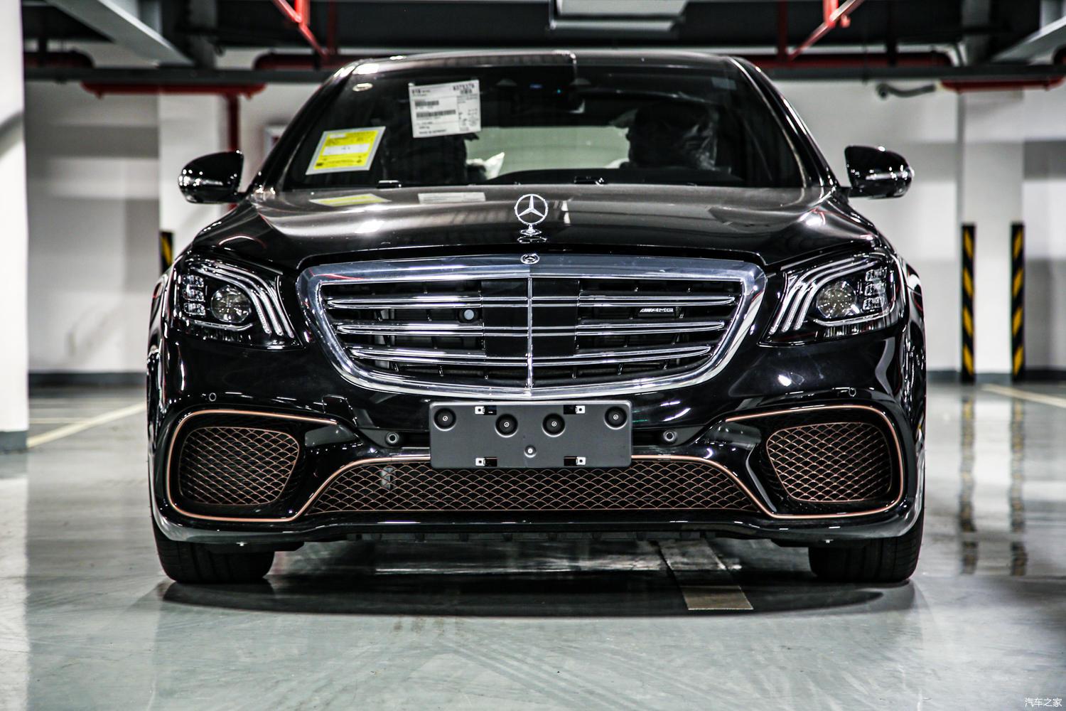 全球限量130台，奔驰V12发动机的绝唱，实拍AMG S65L典藏版 - 知乎
