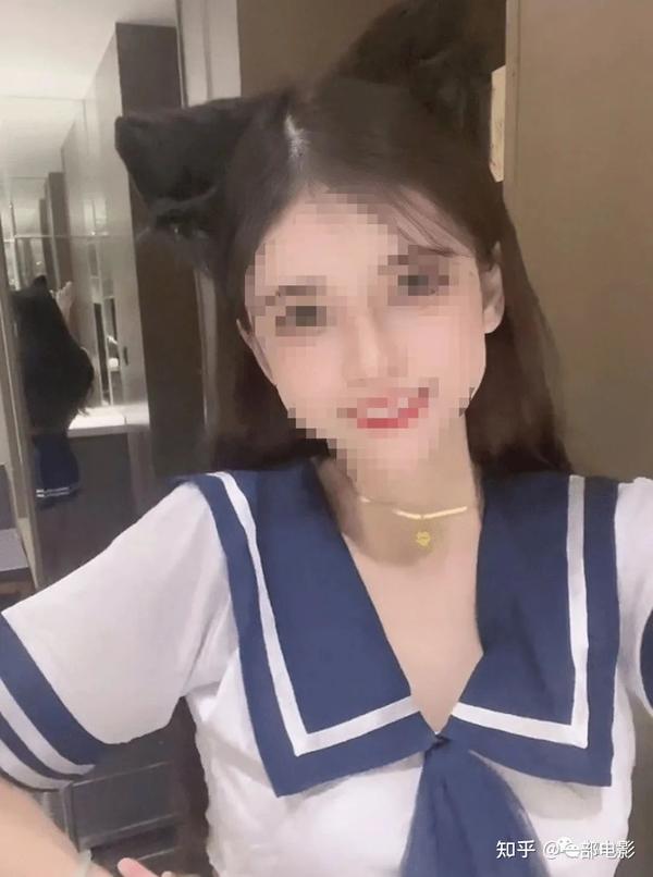 女网红一脱成名，揭开了网红的遮羞布《神寻求回报》 - 知乎