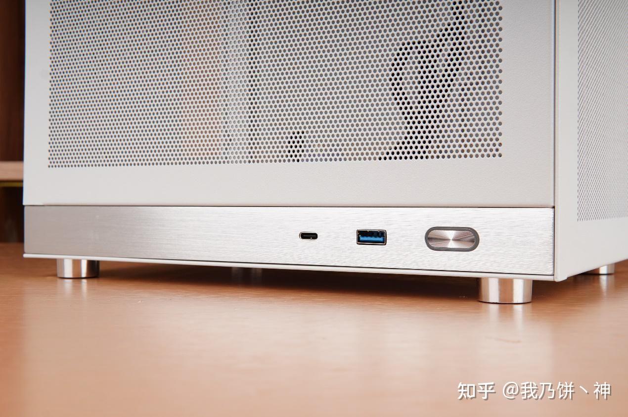 双塔风冷玩家狂喜箱？闪鳞G200 ITX机箱装机分享 - 知乎