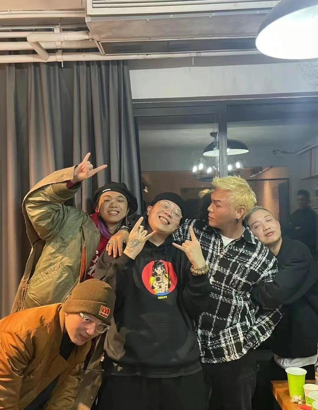 《中国说唱巅峰对决》选手名单曝光！GAI、C-Block、Psy.P、小白有望成为队友？ - 知乎