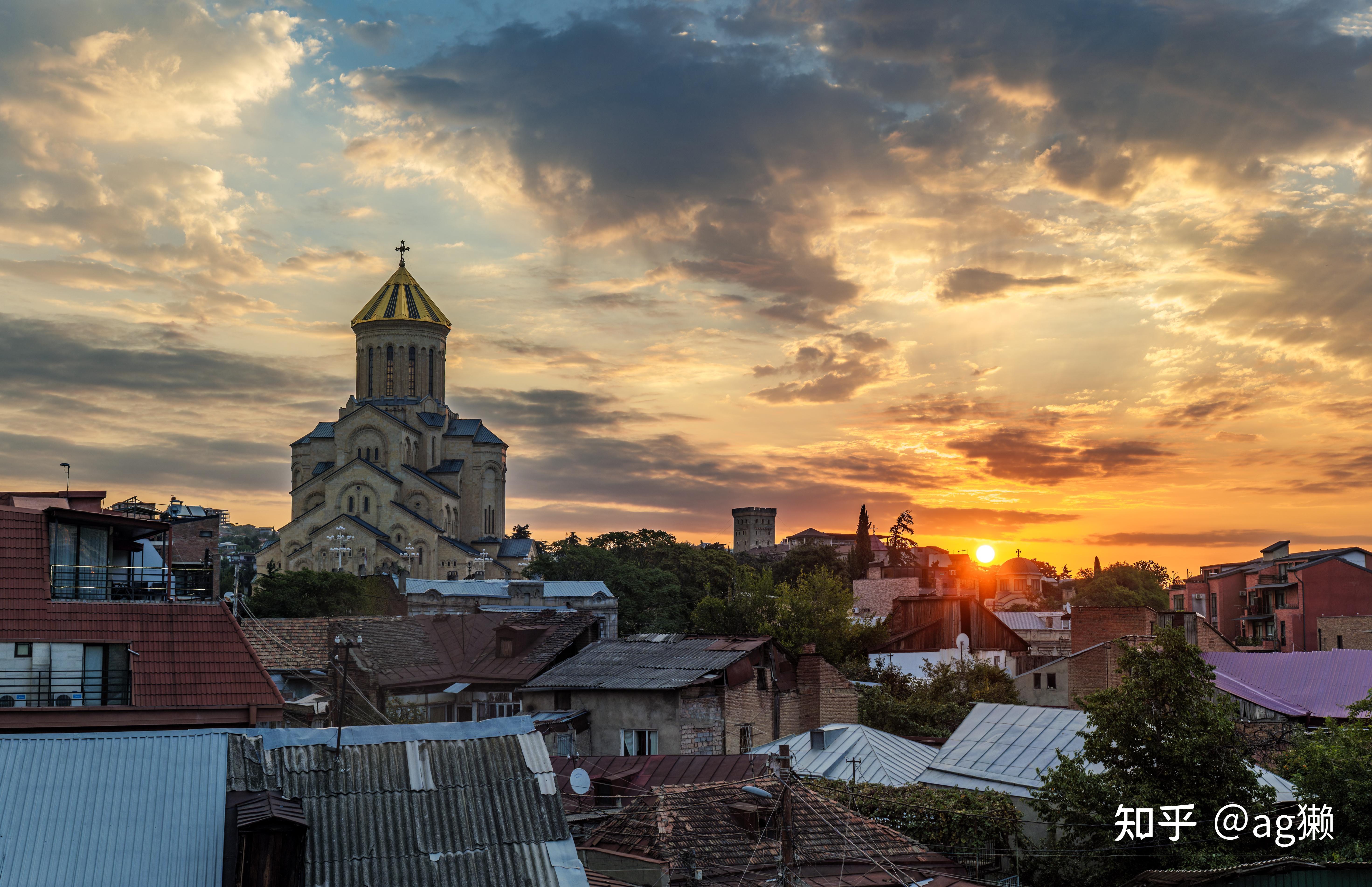 身在亚洲心在欧：高加索之旅D6——格鲁吉亚阿娜努日城堡、卡兹别克山 - 知乎