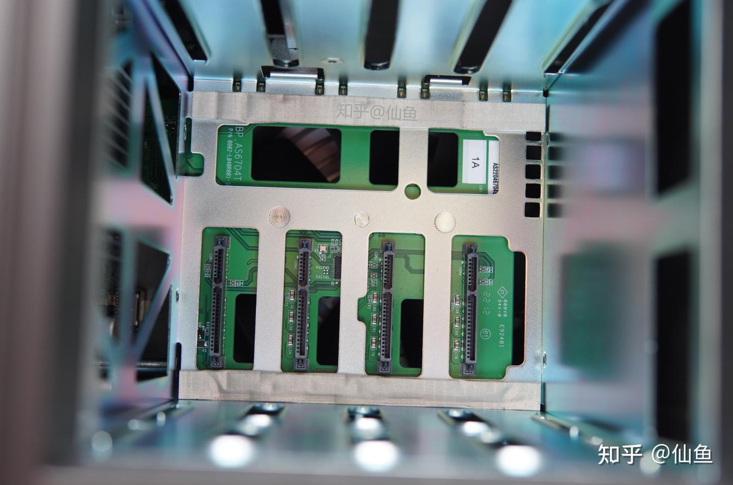 从全能到专业！华硕AS6704T NAS深度评测与玩机教程 - 知乎