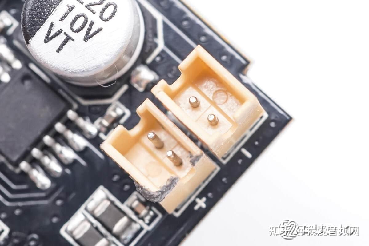 小度智能音箱随身版拆解，一键唤醒，语音便捷操控 - 知乎