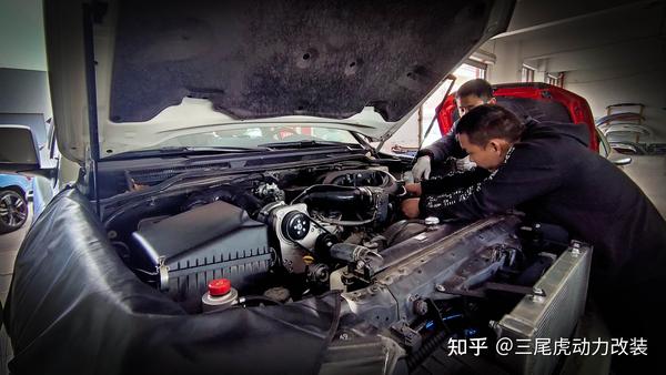 兰德酷路泽4.0加装殿堂级HKS机械增压，提升至5700的动力 - 知乎