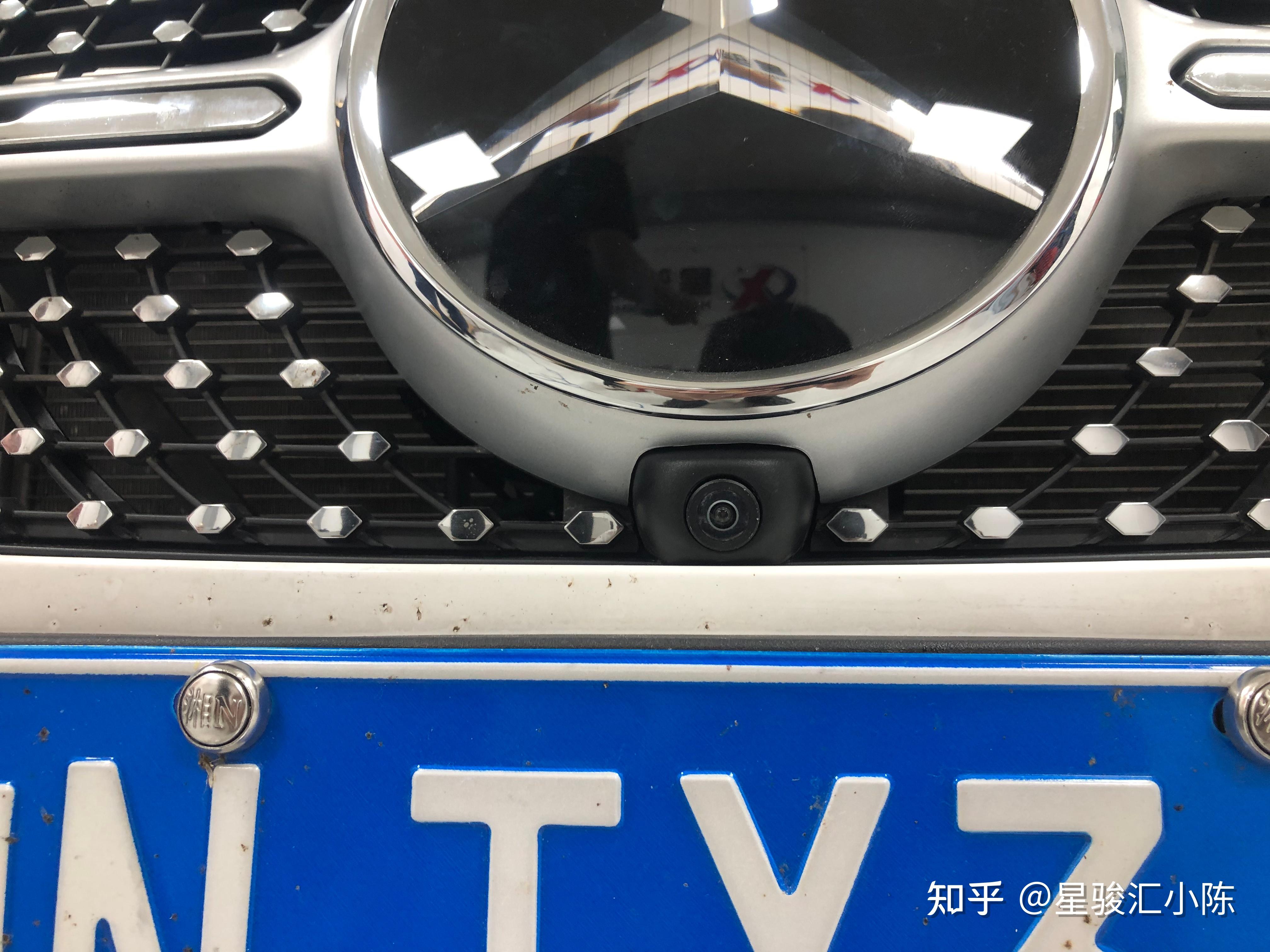 22款奔驰GLC260升级原厂360全景影像，提升了倒车泊车安全与便捷性 - 知乎