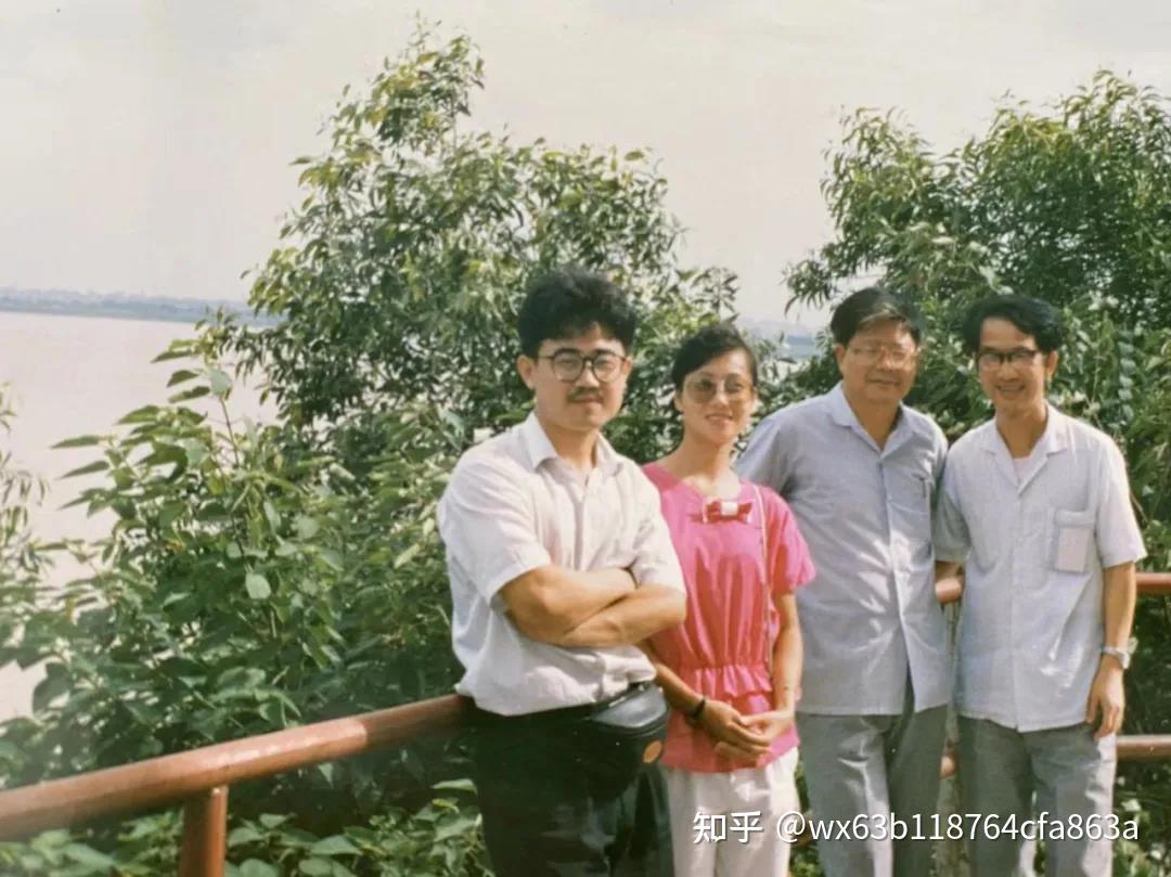 【转载】最美青春献给你——我与《南方周末》 - 知乎