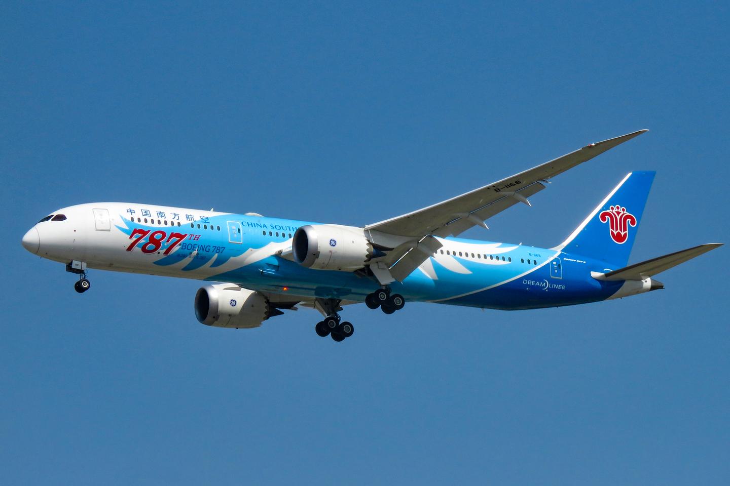 波音787 / Boeing 787 Dreamliner（第四部分：运营者、性能规格、事故记录、在展飞机） - 辽观搬运的中英文维基百科词条 - 知乎