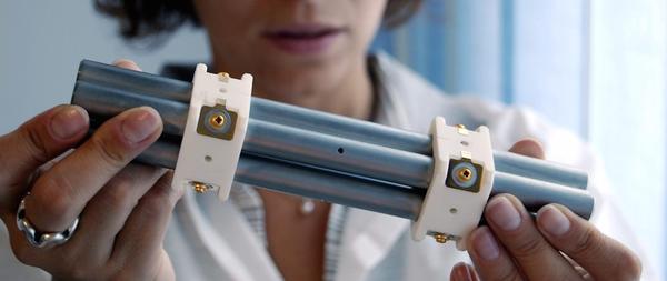 使用 COMSOL 软件优化四极杆质谱仪组件 - 知乎